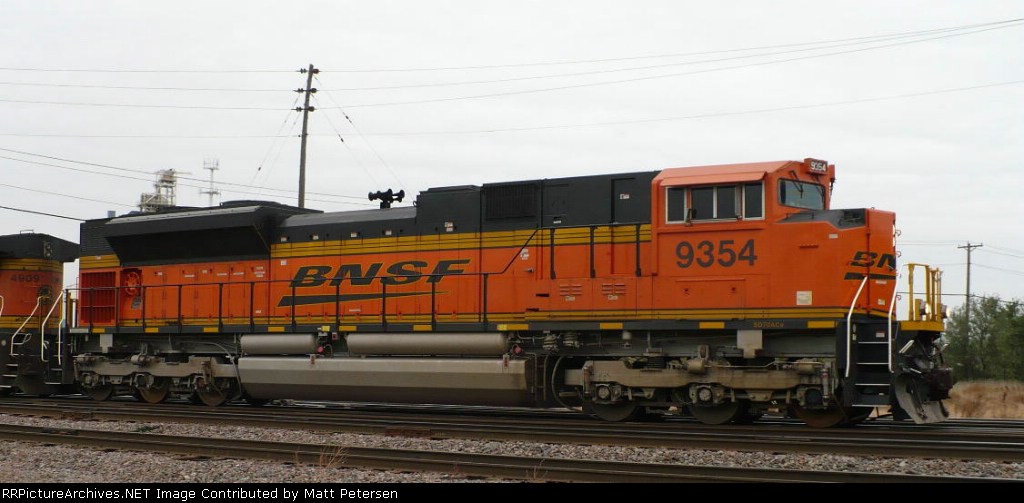 BNSF 9354
